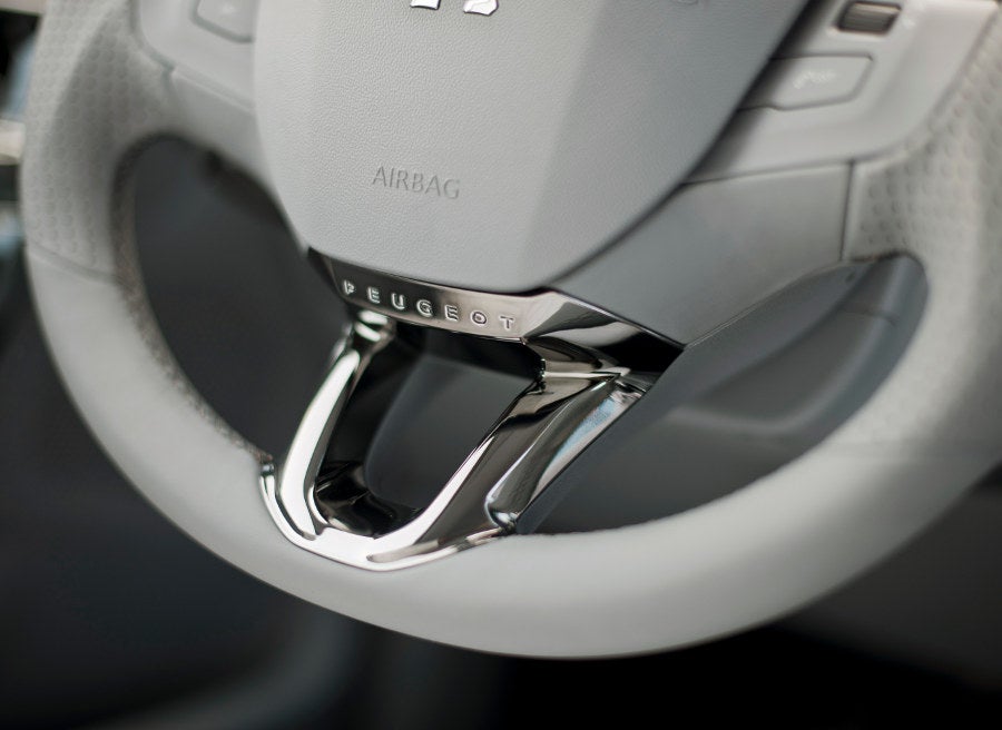 Peugeot 208: Re-generación