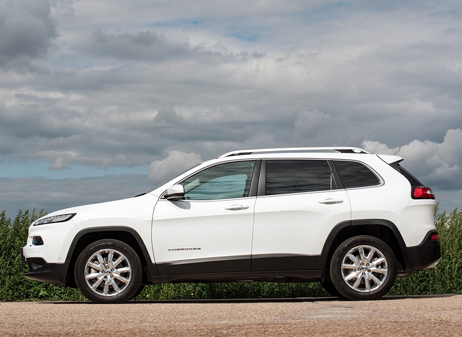 Jeep Cherokee: más tecnología y un motor mejorado