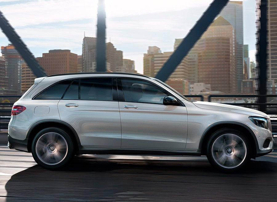 Mercedes-Benz presenta sus nuevos modelos SUV en 3D