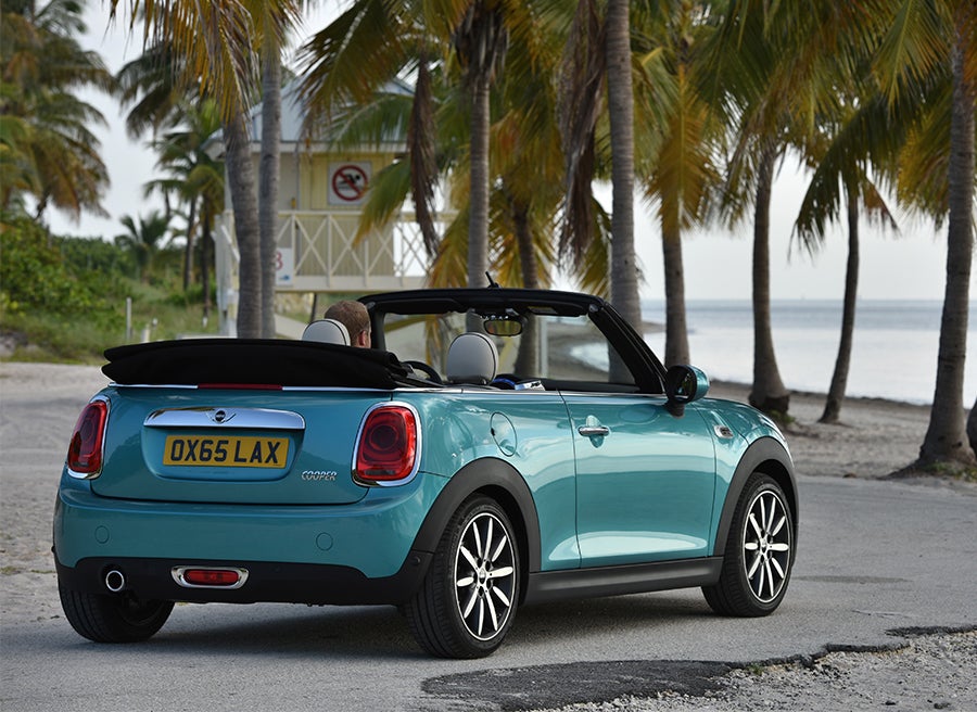 Mini Convertible 2015: un cabrio adaptado a los nuevos tiempos