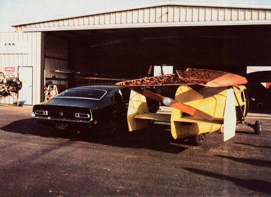 Los coches voladores de Dezso Molnar