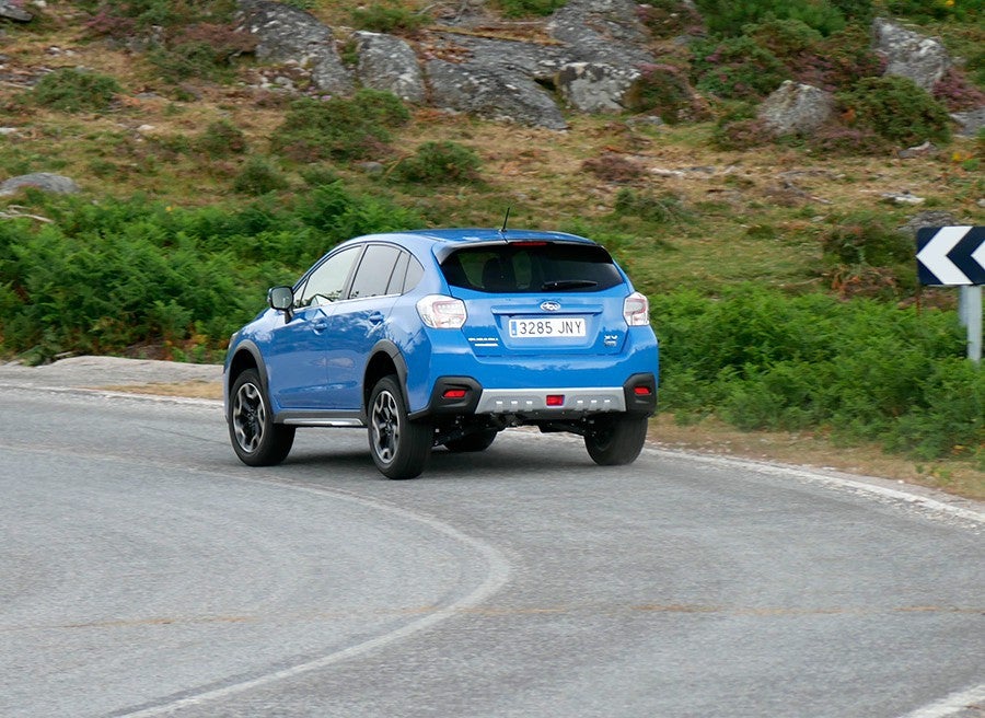 Prueba del Subaru XV 2.0 diésel 2016 | Autocasión