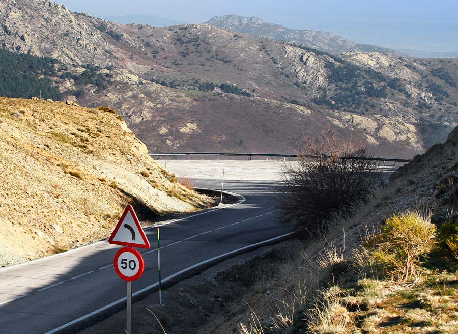 Cómo sobrevivir a la carretera convencional