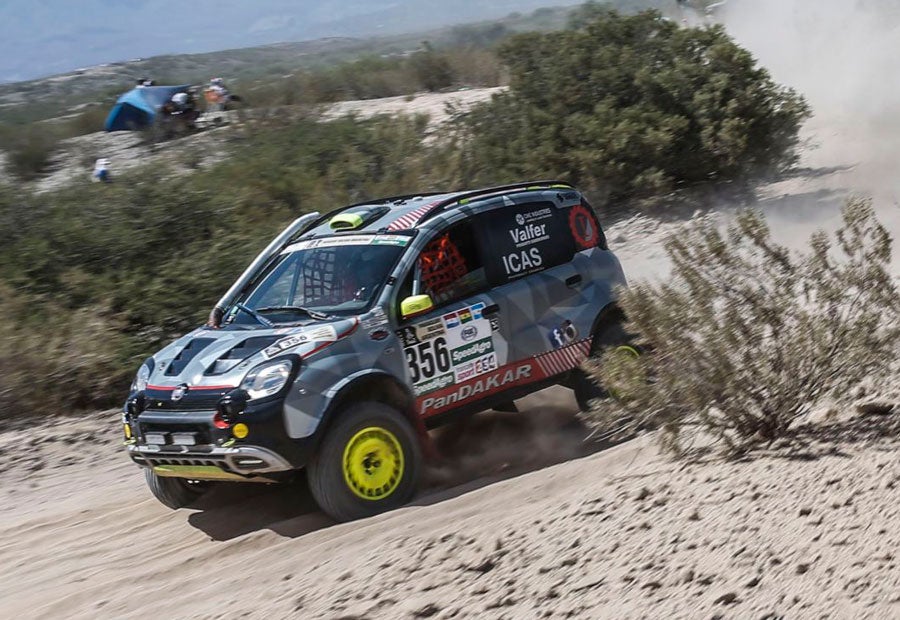 Fiat Panda conquista el Rally Dakar 2017