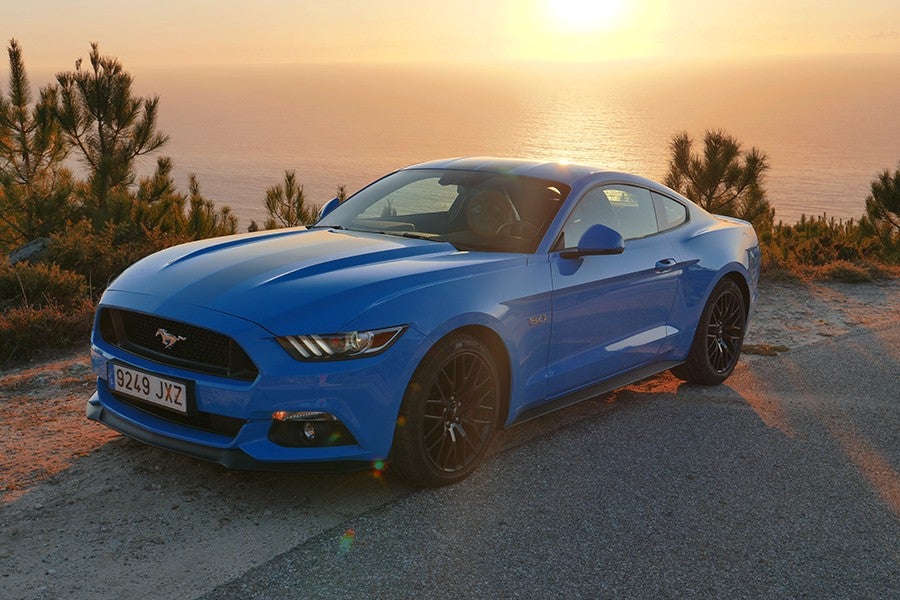 Prueba del Ford Mustang Fastback 5.0 V8 2017 | Autocasión