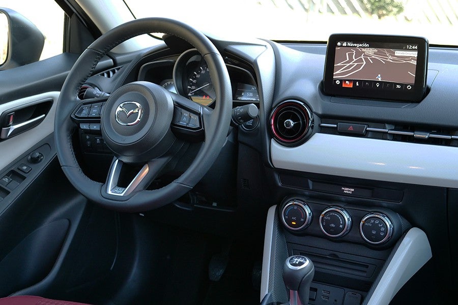Prueba: Mazda2 Red Edition 2017, a examen | Autocasión