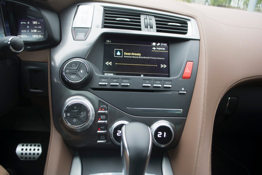 Prueba DS5 Prestige, diseño en un mundo muy grande | Autocasión