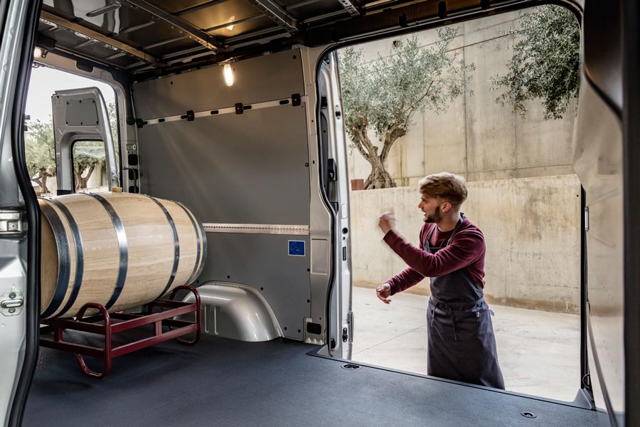 Mercedes Sprinter 2018: renovación estética y tecnológica | Autocasión