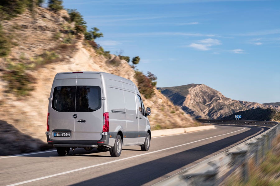 Mercedes Sprinter 2018: renovación estética y tecnológica | Autocasión