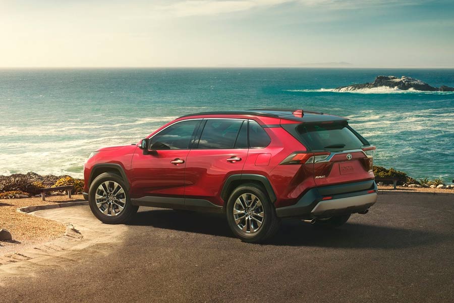 Ya puedes comprar el nuevo Toyota RAV4 híbrido en España | Autocasión