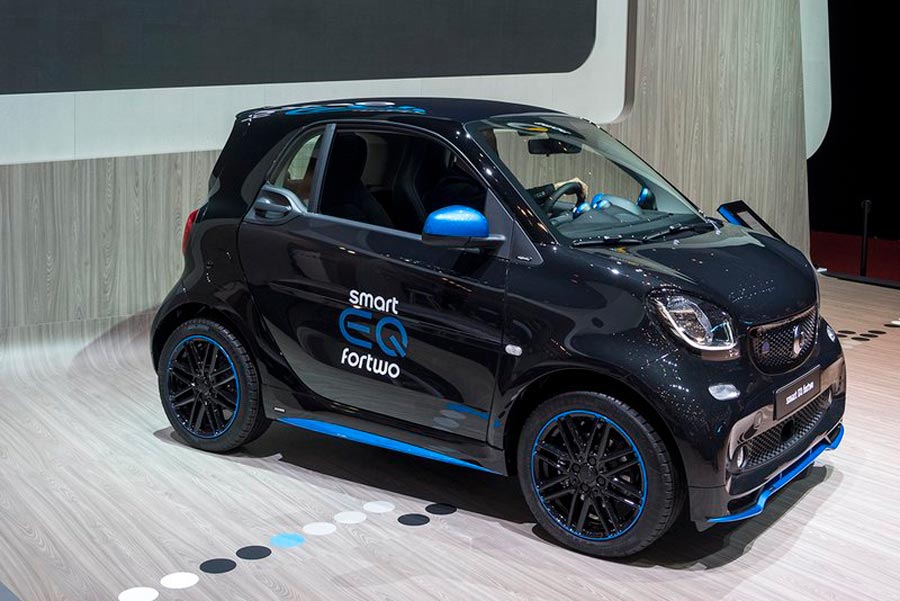 Smart y el control por móvil de sus vehículos eléctricos | Autocasión