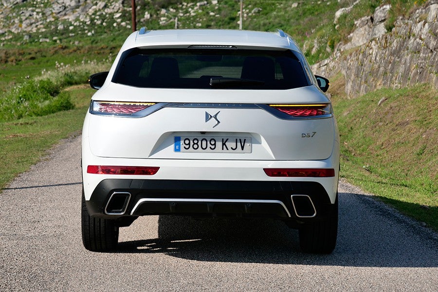 Prueba del DS7 HDi 180 CV Opera 2018 | Autocasión