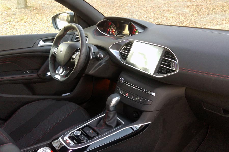 Prueba del Peugeot 308 1.2 PureTech 130 CV automático | Autocasión