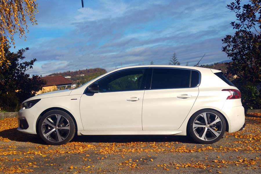 Prueba del Peugeot 308 1.2 PureTech 130 CV automático | Autocasión