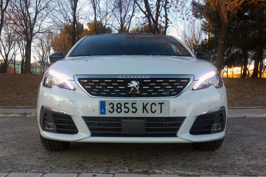 Prueba del Peugeot 308 1.2 PureTech 130 CV automático | Autocasión