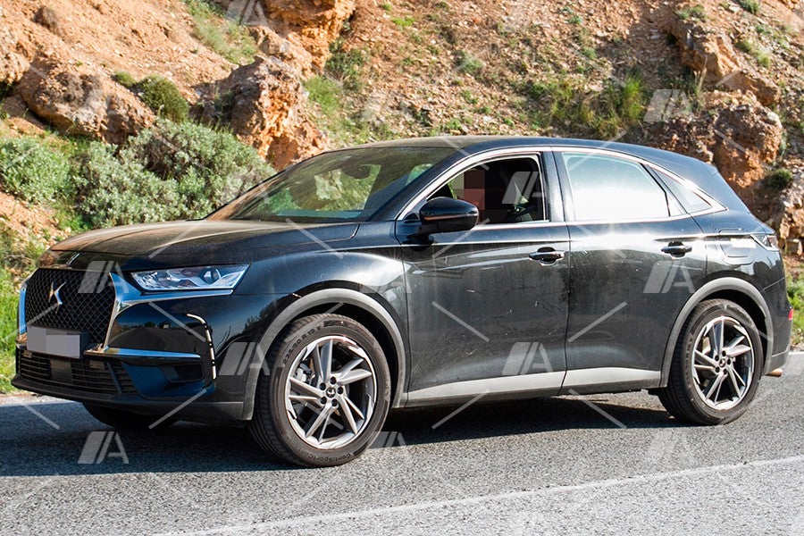Fotos espía del nuevo DS7 Crossback híbrido 2019 | Autocasión