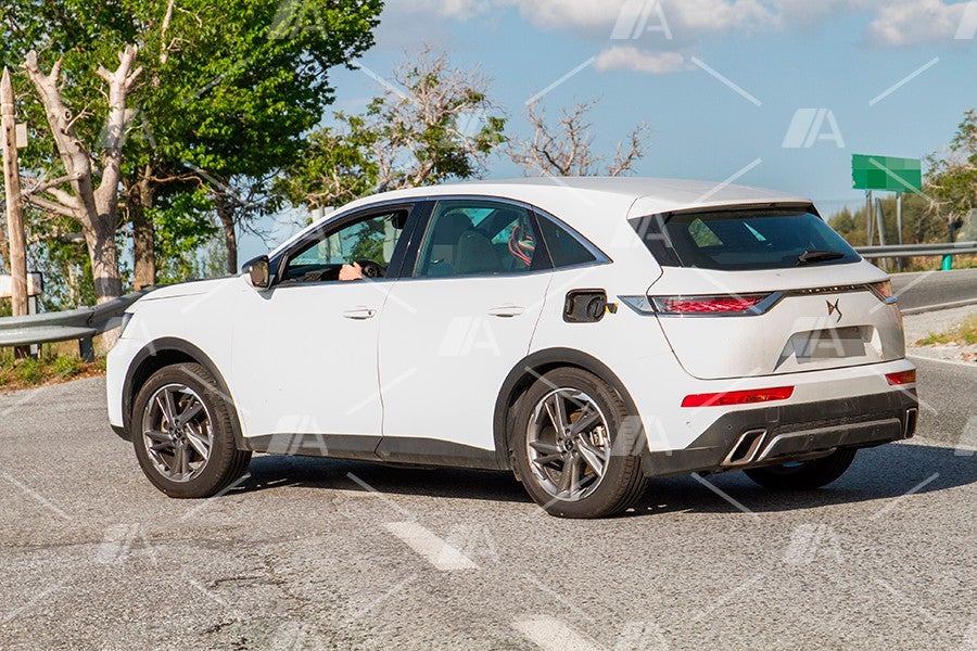Fotos espía del nuevo DS7 Crossback híbrido 2019 | Autocasión
