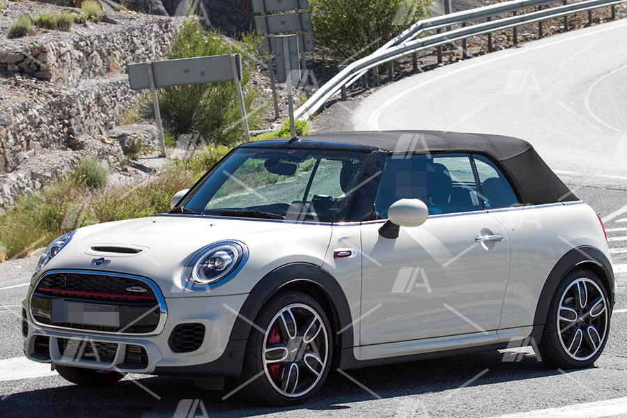 Fotos espía del Mini John Cooper Works descapotable 2019 | Autocasión