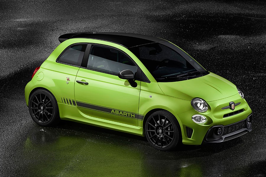 Novedades en la gama Abarth: el escorpión más picante | Autocasión