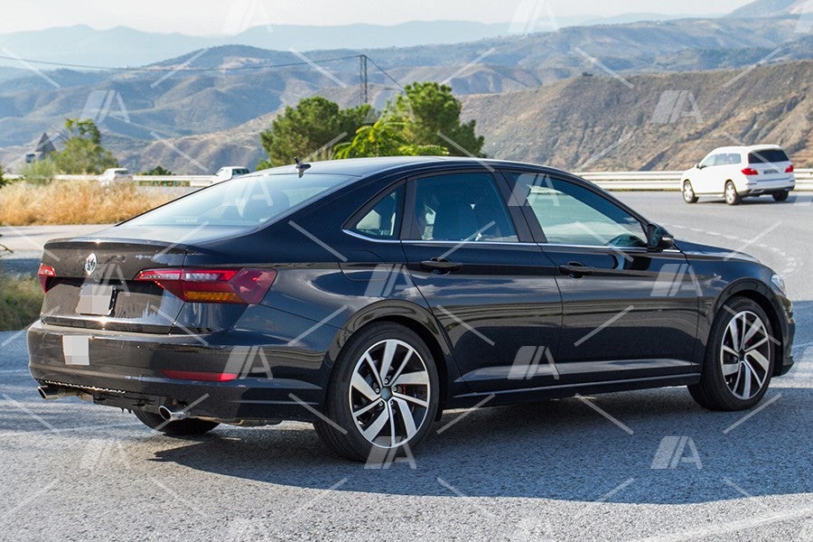 Fotos espía del VW Jetta GLi para EE.UU. | Autocasión