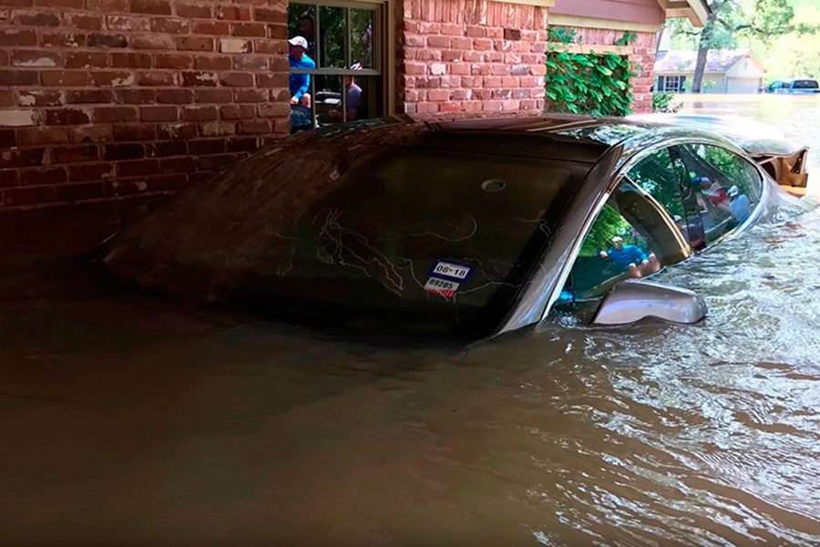 Cómo recuperar un coche inundado | Autocasión