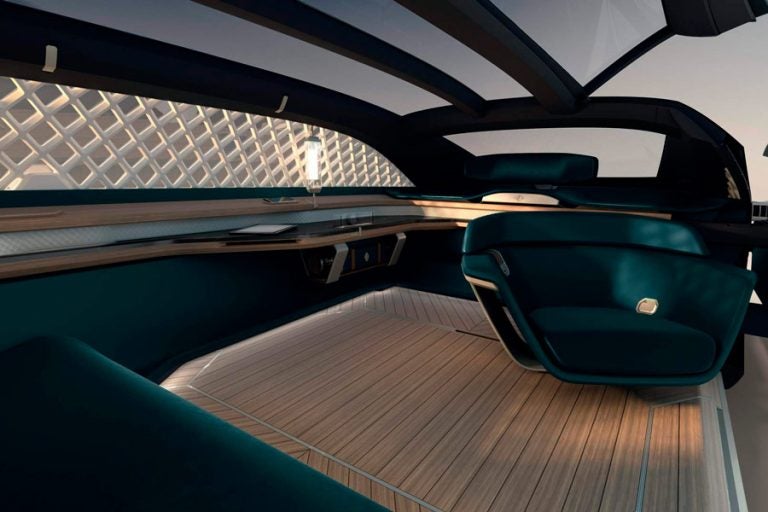 Renault EZ-Ultimo: la limusina del futuro | Autocasión