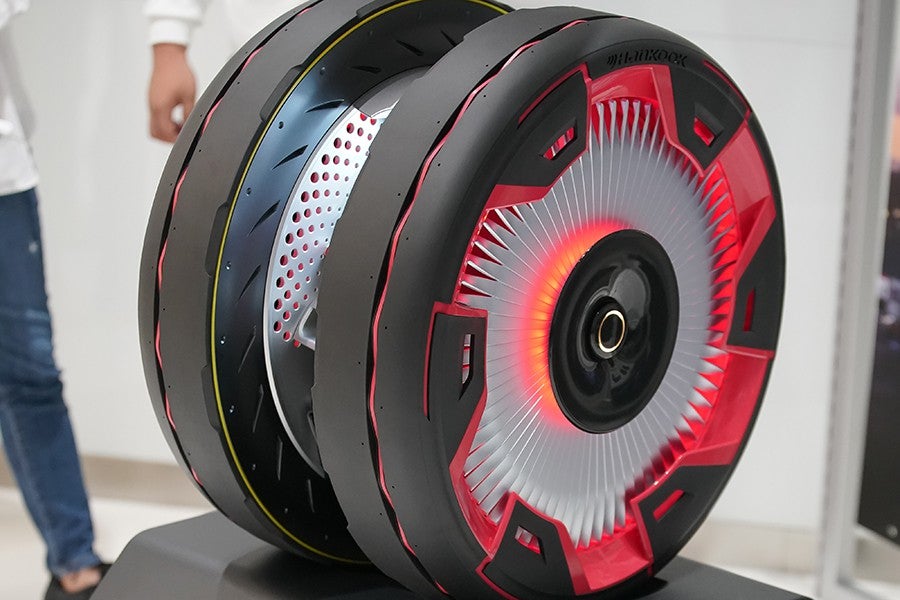 Hankook presenta dos neumáticos experimentales en Essen | Autocasión