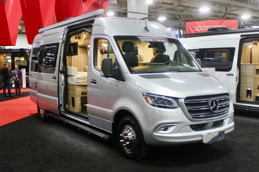 Winnebago Boldt: una camper en la que estarás mejor que en casa ...