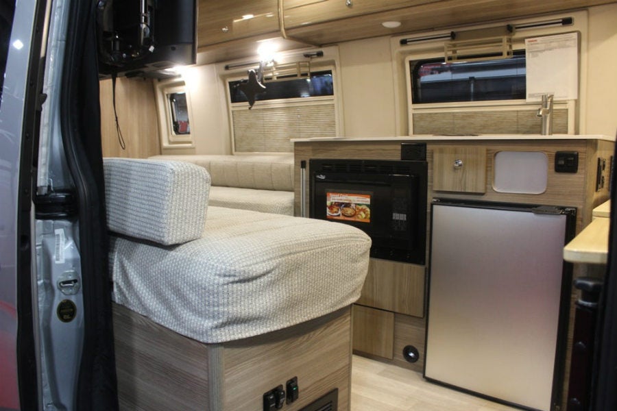 Winnebago Boldt: una camper en la que estarás mejor que en casa ...
