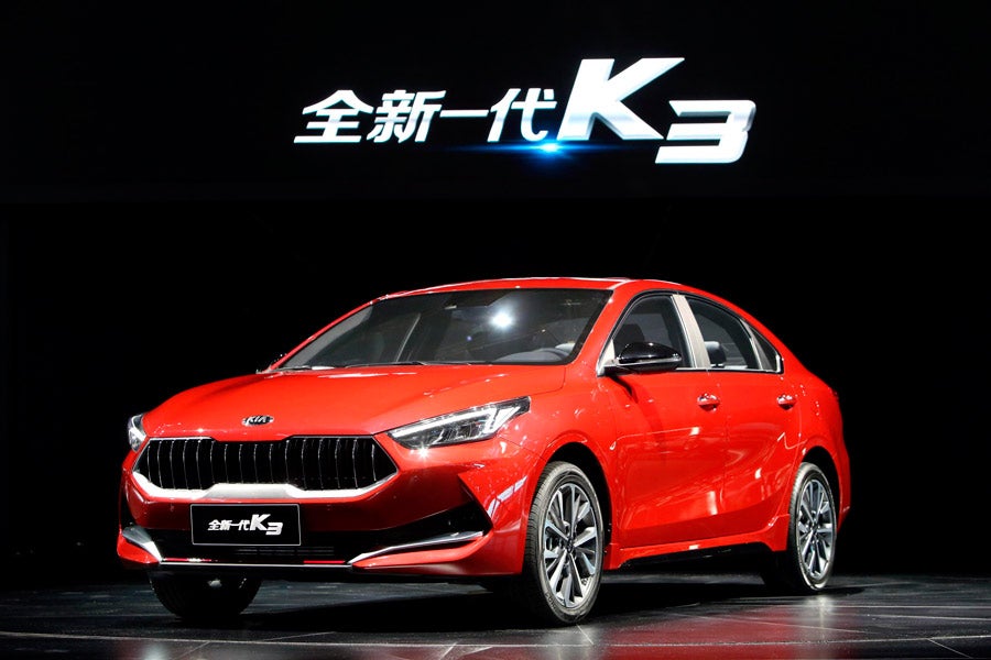 Kia K3 y K3 PHEV: así es este sedán lanzado en exclusiva para China | Autocasión