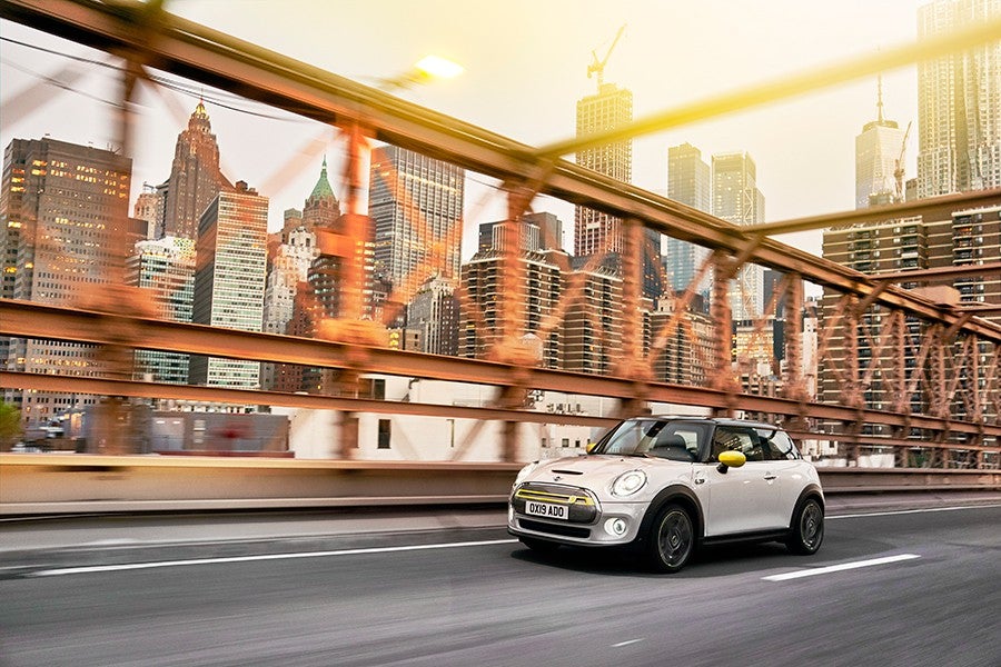 El Mini Cooper SE eléctrico es protagonista en Frankfurt 2019 | Autocasión