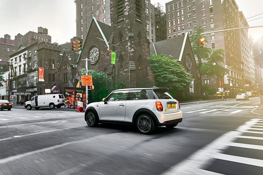 El Mini Cooper SE eléctrico es protagonista en Frankfurt 2019 | Autocasión