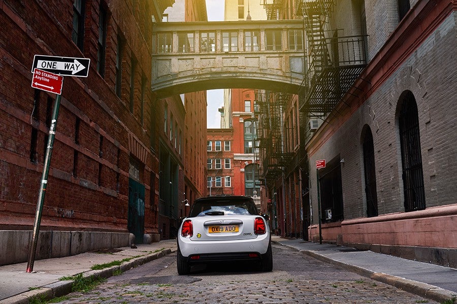 El Mini Cooper SE eléctrico es protagonista en Frankfurt 2019 | Autocasión