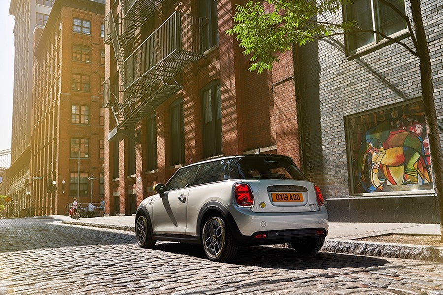 El Mini Cooper SE eléctrico es protagonista en Frankfurt 2019 | Autocasión