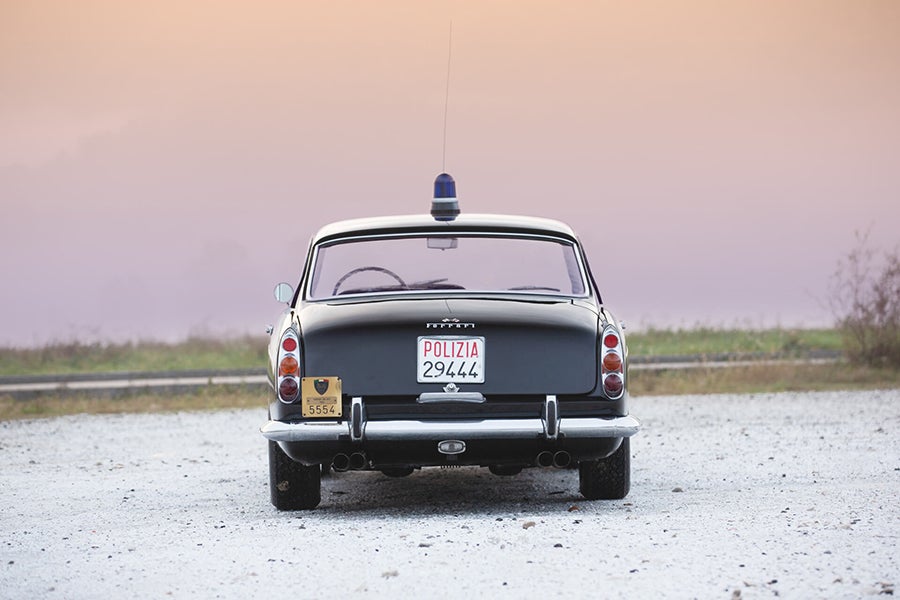 ¿Qué hacía la policía italiana con este Ferrari 250 GTE de 1962 ...