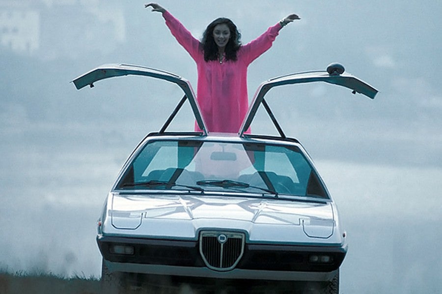 Lancia Beta Mizar: ¿el origen del Tesla Model X? | Autocasión