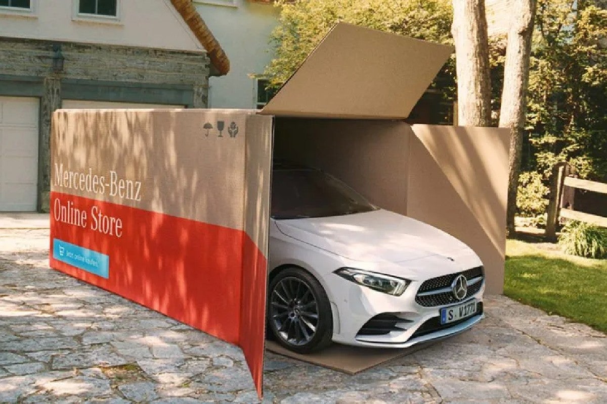 Mercedes empieza a entregar coches a domicilio en Alemania | Autocasión