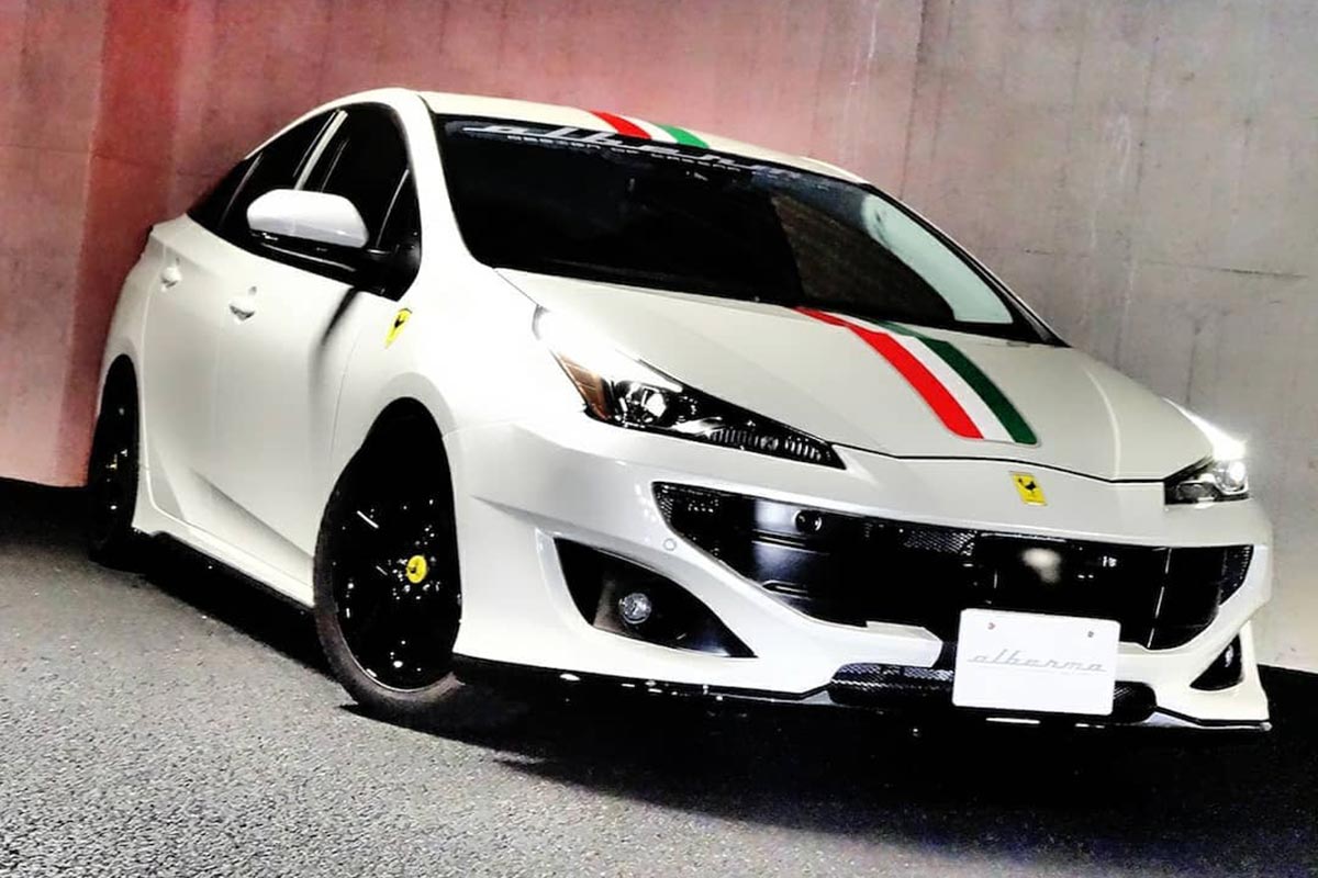 Así puedes convertir un Toyota Prius en un Ferrari | Autocasión