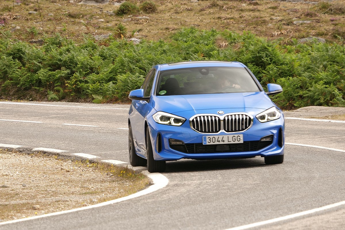 Prueba del BMW 118d 2020: ¿mejor delantera? | Autocasión