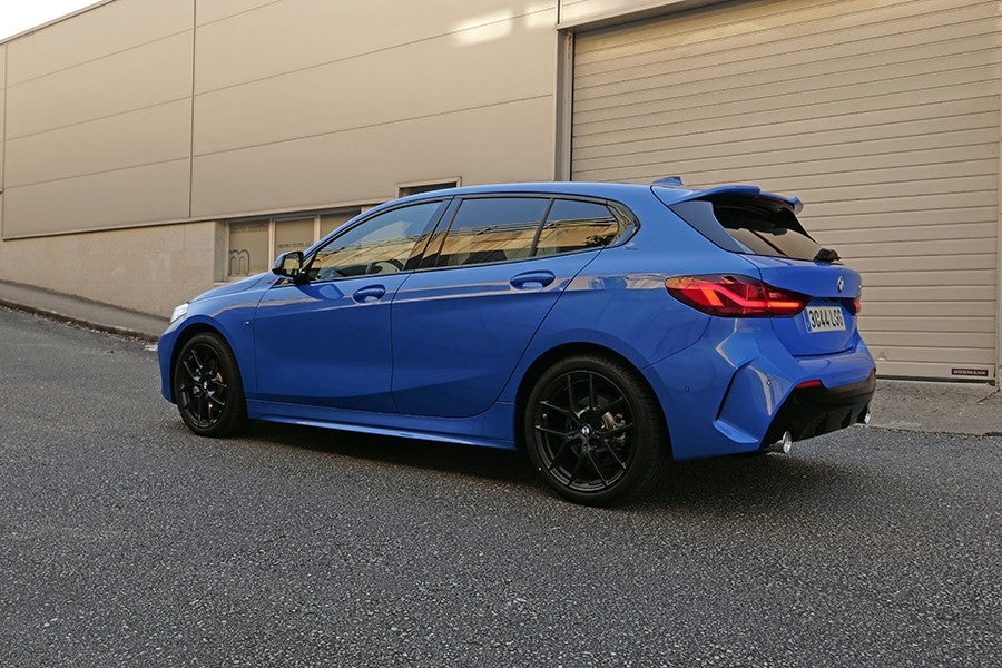 Prueba del BMW 118d 2020: ¿mejor delantera? | Autocasión