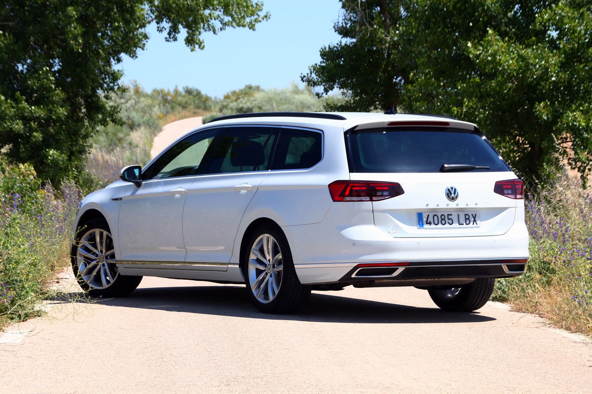 Prueba del Volkswagen Passat Variant GTE: perfecto en casi todo ...