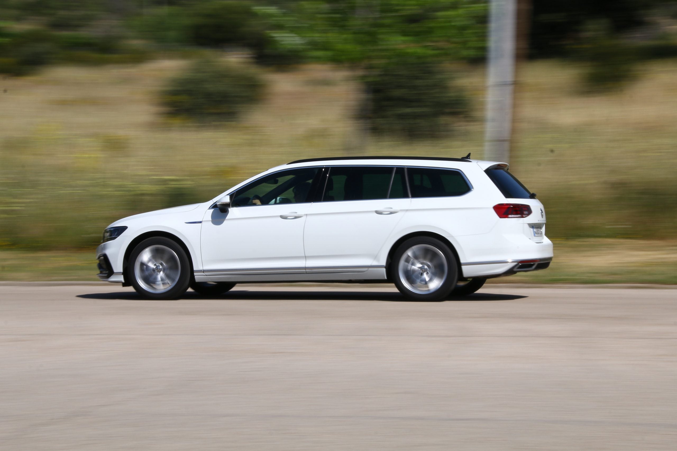 Prueba del Volkswagen Passat Variant GTE: perfecto en casi todo ...