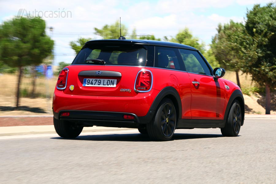 Prueba de Mini Cooper SE: ¿el rey de la ciudad? | Autocasión