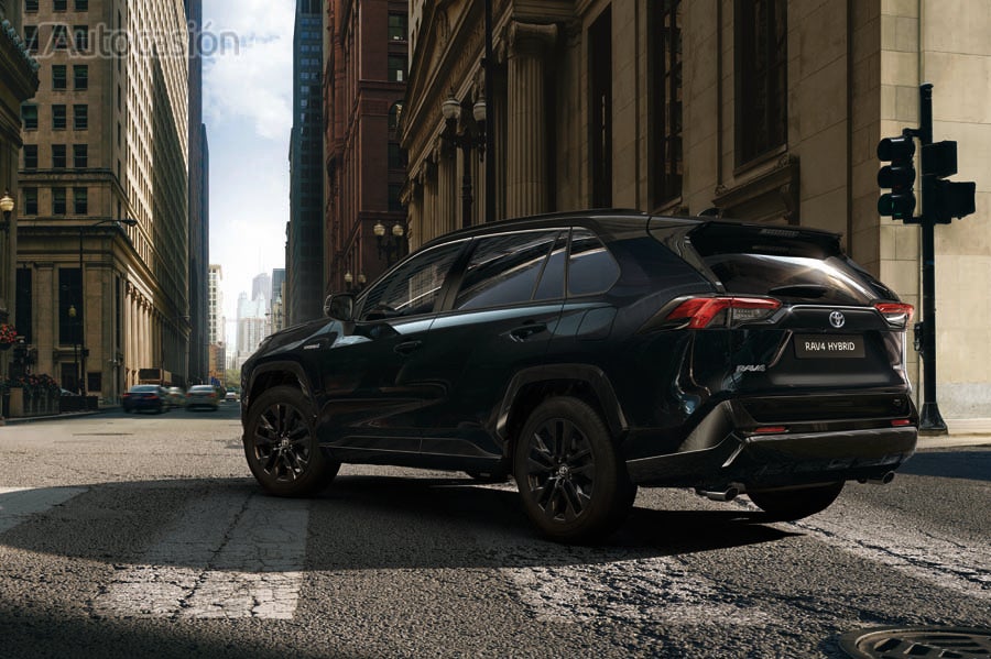 Toyota RAV4 Black Edition: conocemos su precio | Autocasión
