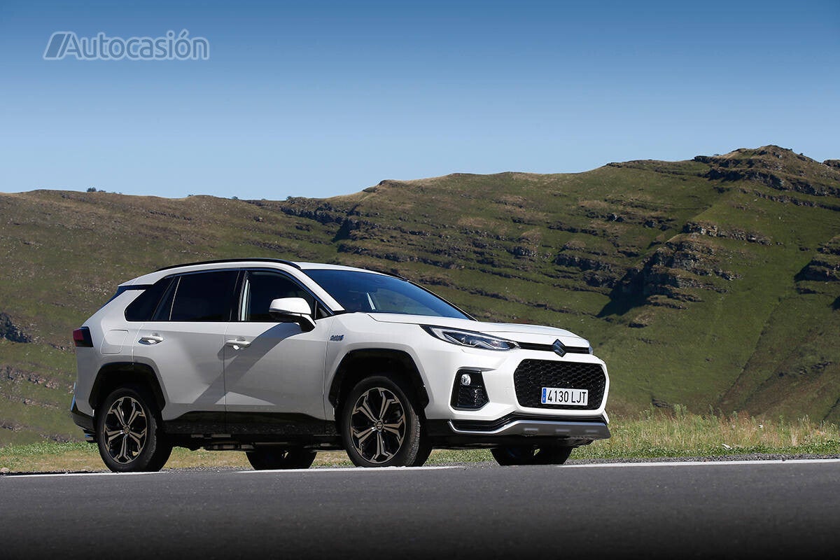 Primera prueba del nuevo Suzuki Across PHEV 2021: potente y enchufable ...