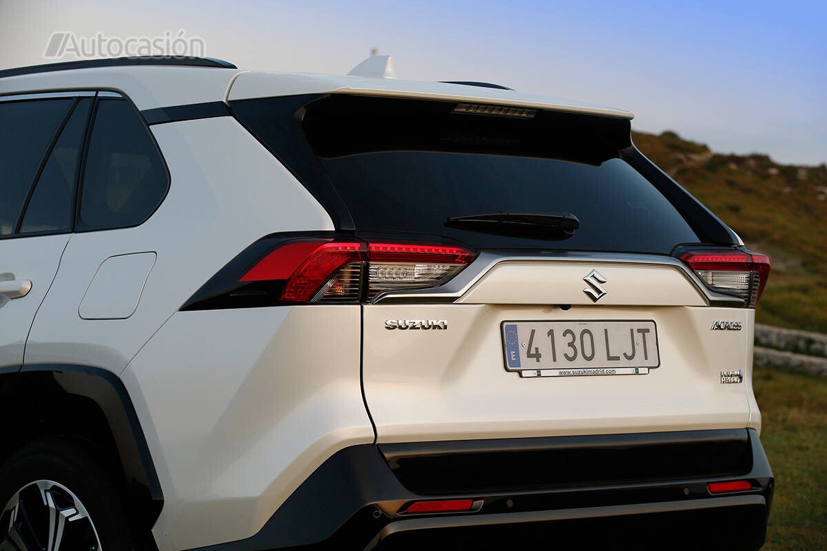 Primera prueba del nuevo Suzuki Across PHEV 2021: potente y enchufable ...