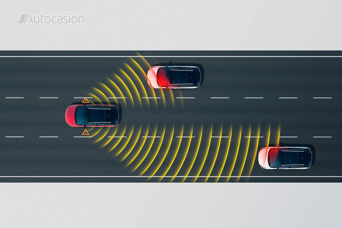 Comprobamos en qué ha mejorado el nuevo Opel Crossland 2021 | Autocasión