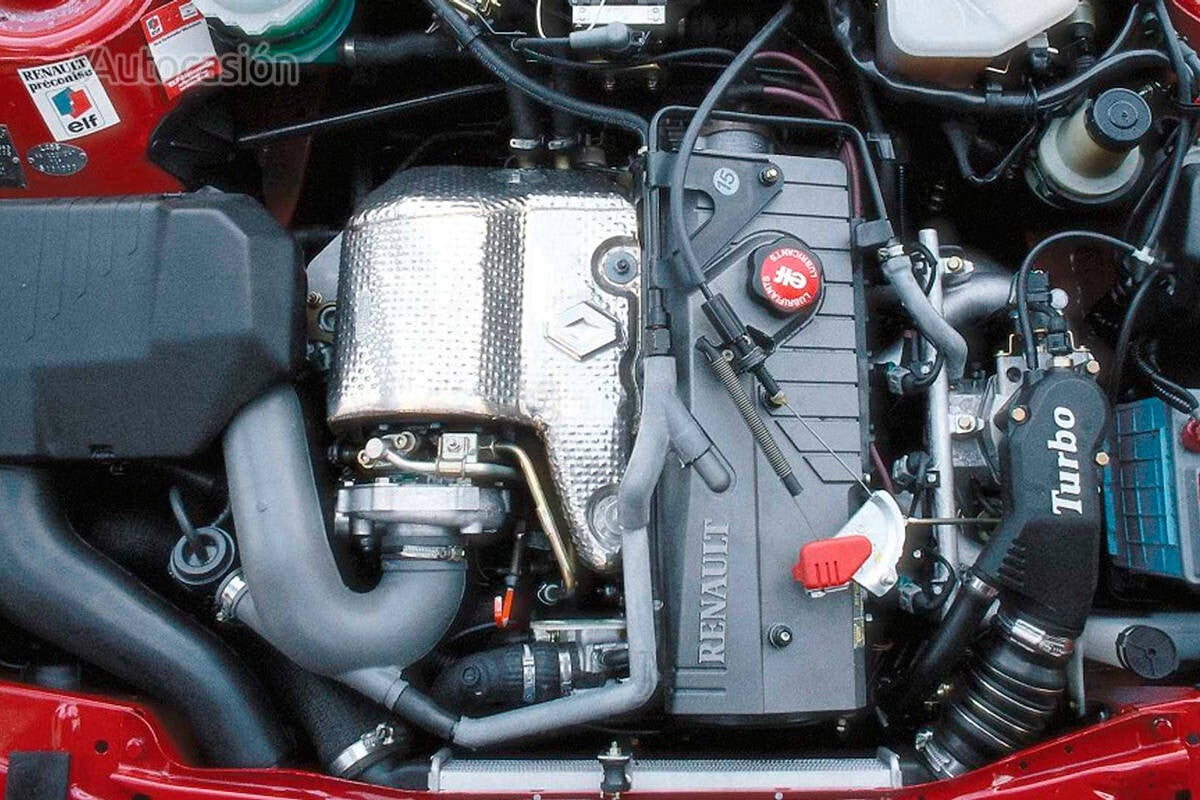 Coches míticos: Renault 21 Turbo, sensacional | Autocasión