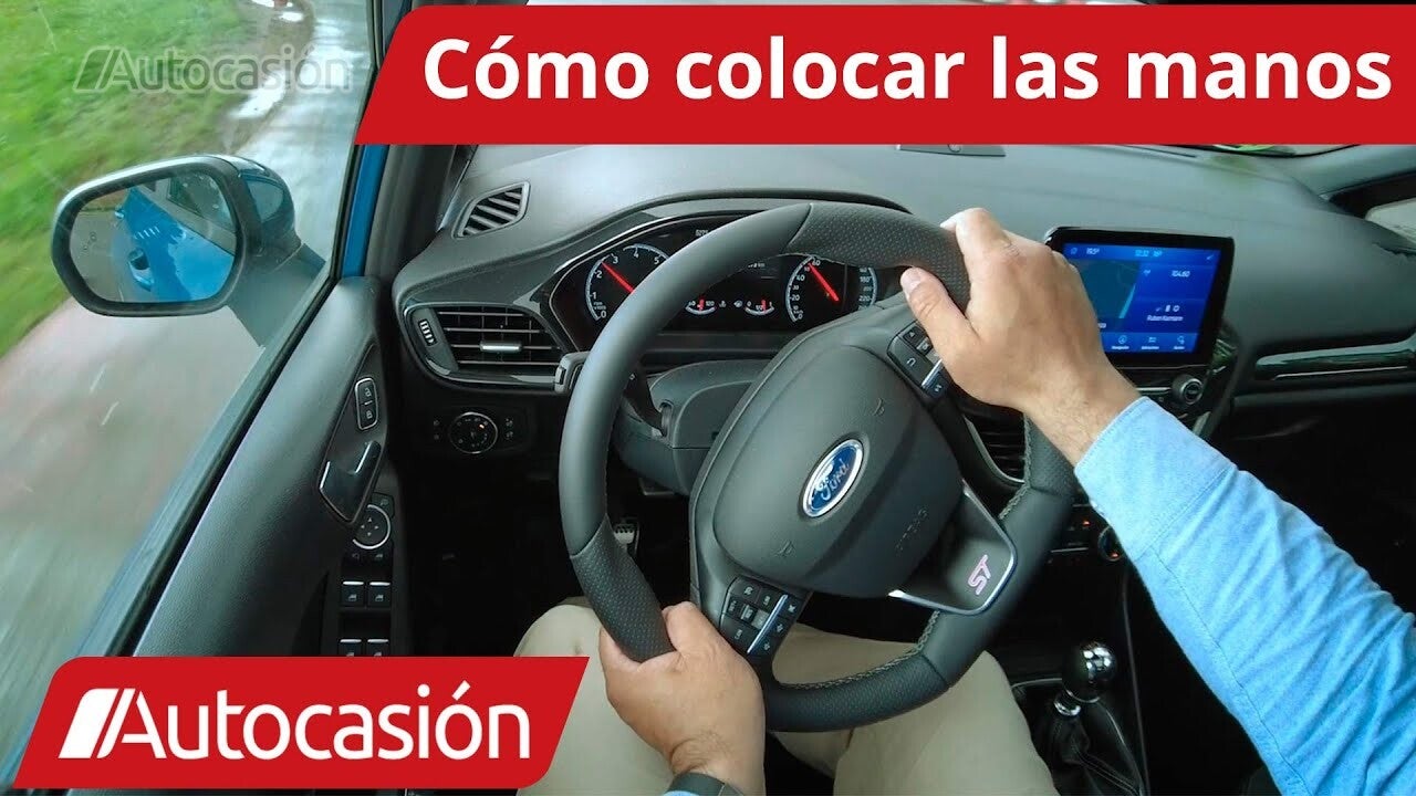 VÍDEO| Cómo colocar correctamente las manos al volante | Autocasión