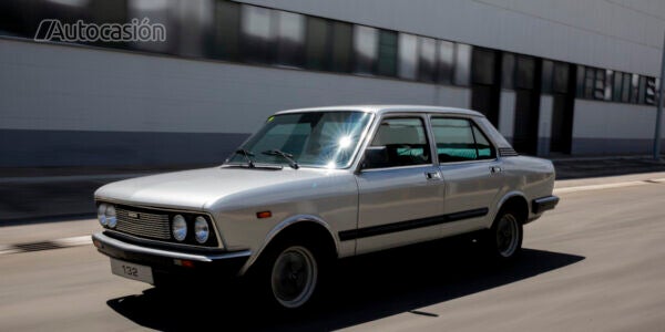 Coches míticos: Seat 850 Especial, utilitario, familiar y todocamino ...